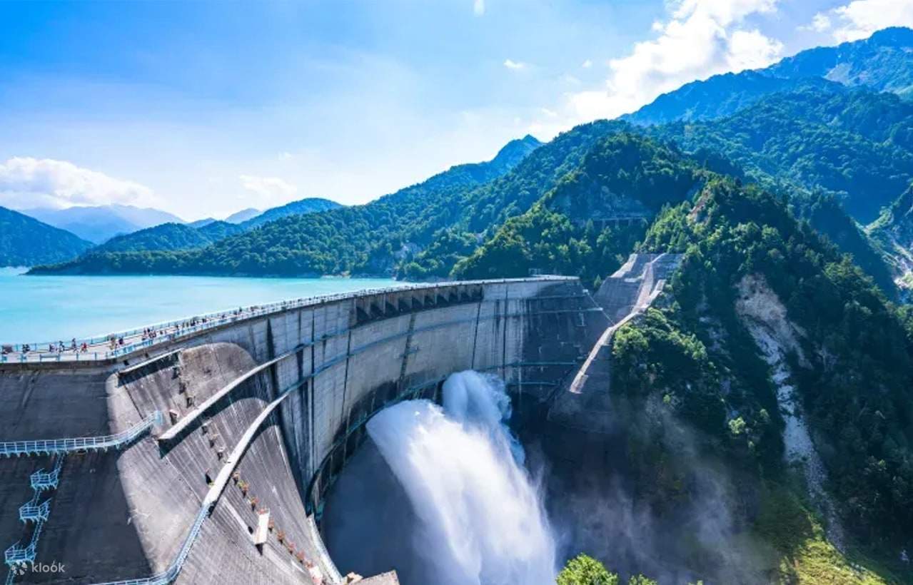 [Tateyama Kurobe Autumn Foliage 2-Day Tour] Kamikochi & Tateyama Kurobe ...